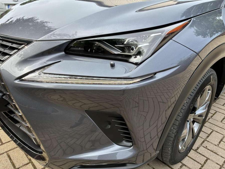 Lexus NX 300h 2018 in Vilnius, with an engine capacity of 2.49 L and mileage of 178 thousand km for 24990 €, photo 13 on AUTOMOTO.COM.LV