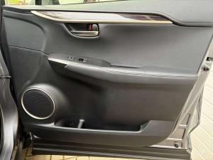 Lexus NX 300h 2018 in Vilnius, with an engine capacity of 2.49 L and mileage of 178 thousand km for 24990 €, photo 17 on AUTOMOTO.COM.LV