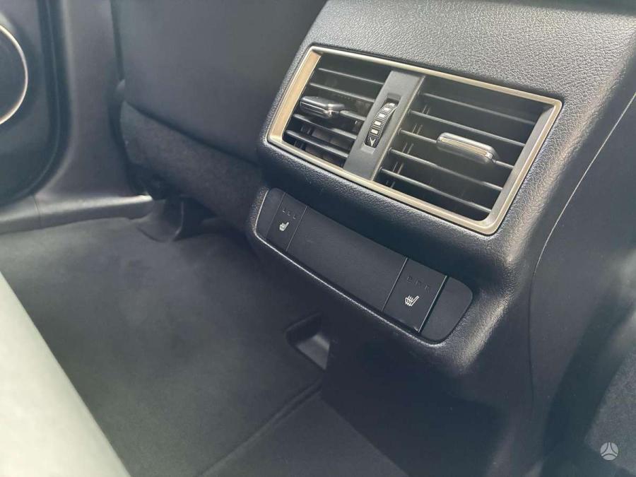 Lexus NX 300h 2018 in Vilnius, with an engine capacity of 2.49 L and mileage of 178 thousand km for 24990 €, photo 21 on AUTOMOTO.COM.LV