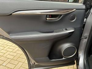Lexus NX 300h 2018 in Vilnius, with an engine capacity of 2.49 L and mileage of 178 thousand km for 24990 €, photo 25 on AUTOMOTO.COM.LV