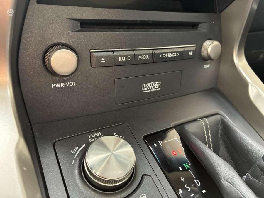 Lexus NX 300h 2018 in Vilnius, with an engine capacity of 2.49 L and mileage of 178 thousand km for 24990 €, photo 29 on AUTOMOTO.COM.LV
