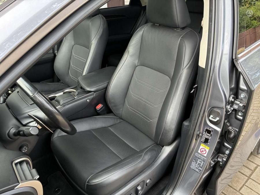 Lexus NX 300h 2018 in Vilnius, with an engine capacity of 2.49 L and mileage of 178 thousand km for 24990 €, photo 41 on AUTOMOTO.COM.LV