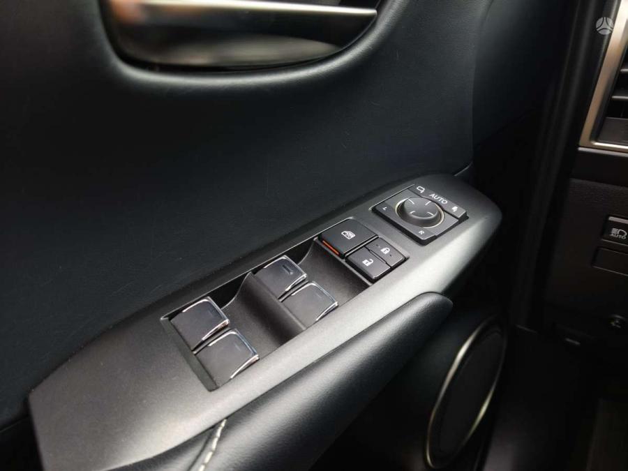Lexus NX 300h 2019 in Kaunas, with an engine capacity of 2.50 L and mileage of 127 thousand km for 27771 €, photo 35 on AUTOMOTO.COM.LV