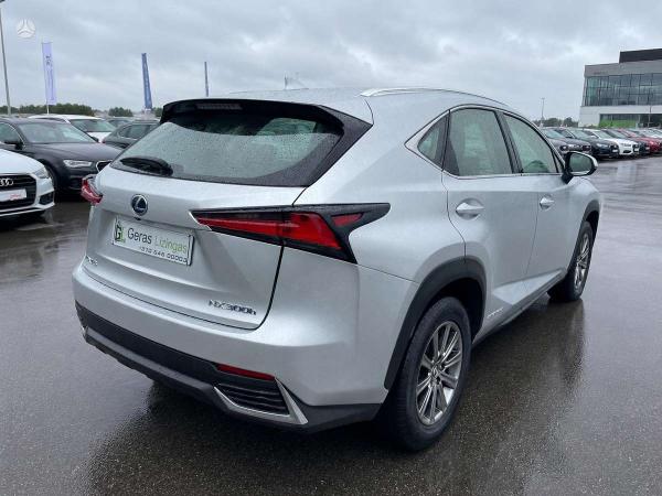 Lexus NX 300h 2019 in Vilnius, with an engine capacity of 2.49 L and mileage of 151 thousand km for 24900 €, photo 4 on AUTOMOTO.COM.LV