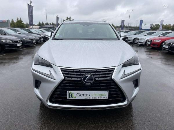 Lexus NX 300h 2019 in Vilnius, with an engine capacity of 2.49 L and mileage of 151 thousand km for 24900 €, photo 8 on AUTOMOTO.COM.LV