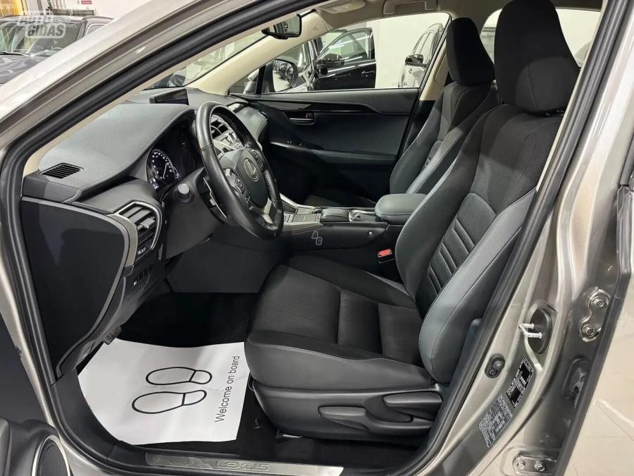 Lexus NX 300h 2020 in Vilnius, with an engine capacity of 2.50 L and mileage of 69 thousand km for 26500 €, photo 7 on AUTOMOTO.COM.LV