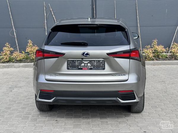 Lexus NX 300h 2020 in Vilnius, with an engine capacity of 2.50 L and mileage of 82 thousand km for 26950 €, photo 7 on AUTOMOTO.COM.LV