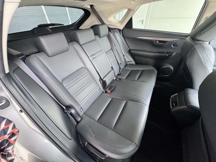 Lexus NX 300h 2020 in Vilnius, with an engine capacity of 2.50 L and mileage of 82 thousand km for 26950 €, photo 18 on AUTOMOTO.COM.LV