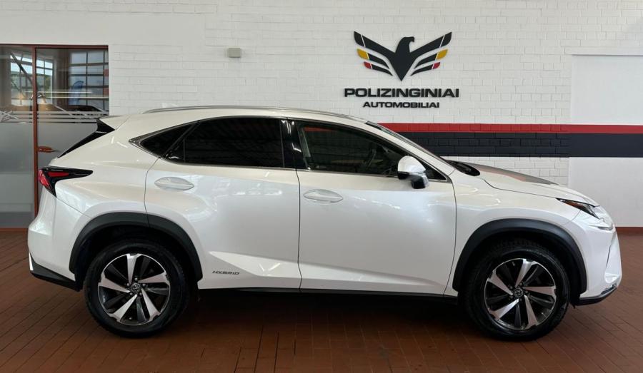 Lexus NX 300h 2020 in Kaunas, with an engine capacity of 2.50 L and mileage of 139 thousand km for 29980 €, photo 5 on AUTOMOTO.COM.LV