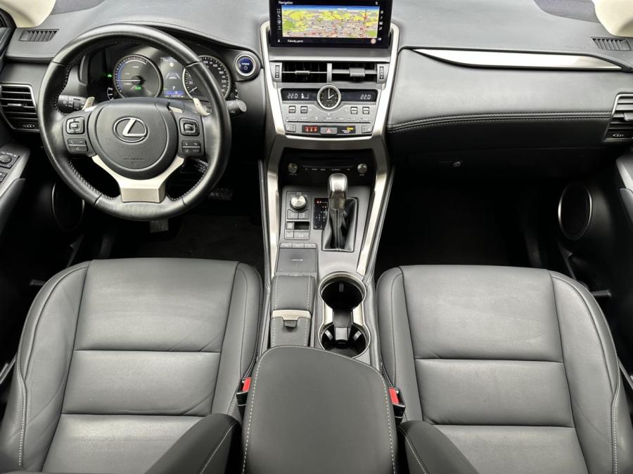 Lexus NX 300h 2021 in Vilnius, with an engine capacity of 2.50 L and mileage of 124 thousand km for 29950 €, photo 4 on AUTOMOTO.COM.LV