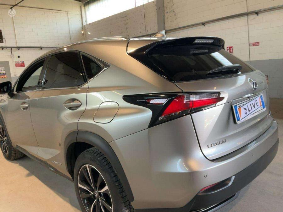 Zaļš Lexus NX 300h 2016 Daugavpils, ar dzinēja tilpumu 2.49 L un nobraukumu 153 tūkst. km par 21900 €, foto 8 vietnē AUTOMOTO.COM.LV