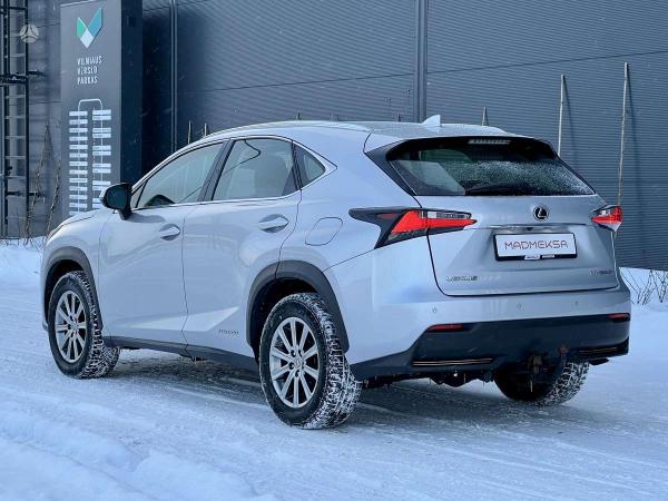 Pelēks Lexus NX 300h 2014 Viļņa, ar dzinēja tilpumu 2.49 L un nobraukumu 207 tūkst. km par 15950 €, foto 9 vietnē AUTOMOTO.COM.LV
