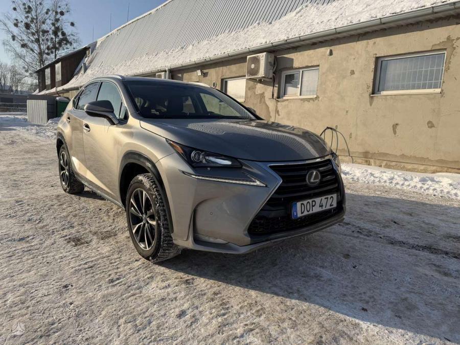 Grey Lexus NX 300h 2014 in Kaunas, with an engine capacity of 2.49 L and mileage of 260 thousand km for 13500 €, photo 3 on AUTOMOTO.COM.LV