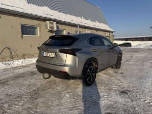 Grey Lexus NX 300h 2014 in Kaunas, with an engine capacity of 2.49 L and mileage of 260 thousand km for 13500 €, photo 5 on AUTOMOTO.COM.LV