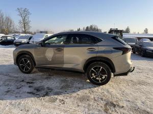 Grey Lexus NX 300h 2014 in Kaunas, with an engine capacity of 2.49 L and mileage of 260 thousand km for 13500 €, photo 8 on AUTOMOTO.COM.LV