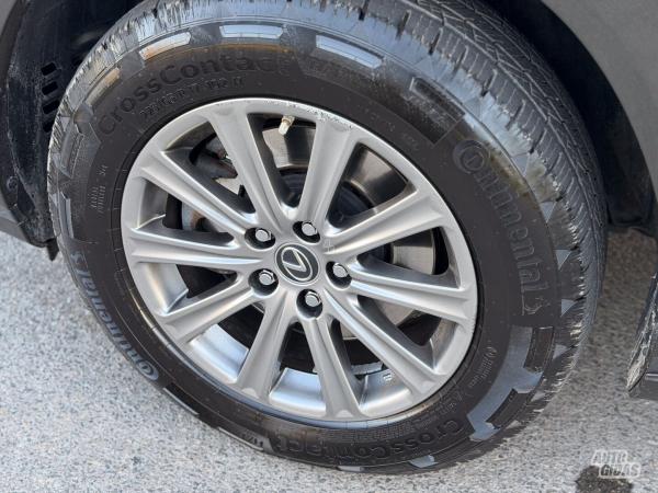 Pelēks Lexus NX 300h 2014 Viļņa, ar dzinēja tilpumu 2.50 L un nobraukumu 180 tūkst. km par 16750 €, foto 9 vietnē AUTOMOTO.COM.LV