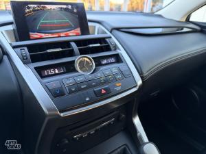Grey Lexus NX 300h 2014 in Vilnius, with an engine capacity of 2.50 L and mileage of 180 thousand km for 16750 €, photo 20 on AUTOMOTO.COM.LV