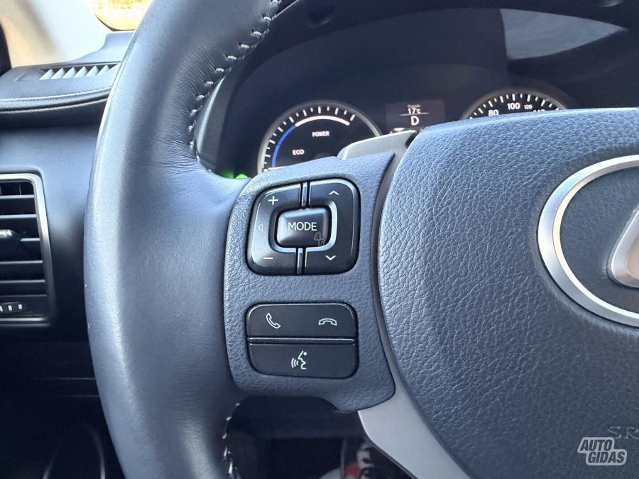 Grey Lexus NX 300h 2014 in Vilnius, with an engine capacity of 2.50 L and mileage of 180 thousand km for 16750 €, photo 23 on AUTOMOTO.COM.LV