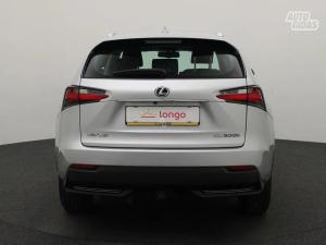 Pelēks Lexus NX 300h 2014 Viļņa, ar dzinēja tilpumu 2.50 L un nobraukumu 164 tūkst. km par 19699 €, foto 6 vietnē AUTOMOTO.COM.LV