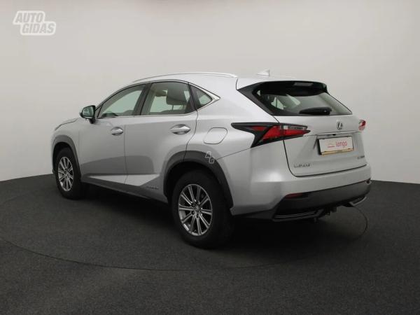 Pelēks Lexus NX 300h 2014 Viļņa, ar dzinēja tilpumu 2.50 L un nobraukumu 164 tūkst. km par 19699 €, foto 7 vietnē AUTOMOTO.COM.LV
