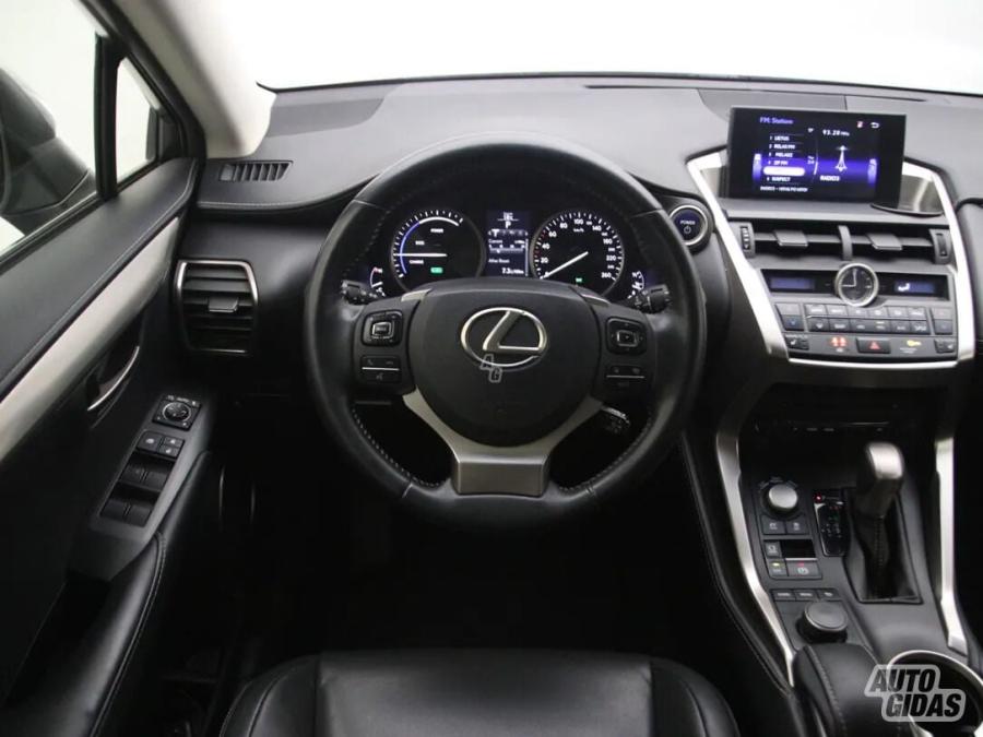 Pelēks Lexus NX 300h 2014 Viļņa, ar dzinēja tilpumu 2.50 L un nobraukumu 164 tūkst. km par 19699 €, foto 18 vietnē AUTOMOTO.COM.LV