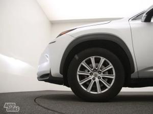 Pelēks Lexus NX 300h 2014 Viļņa, ar dzinēja tilpumu 2.50 L un nobraukumu 164 tūkst. km par 19699 €, foto 28 vietnē AUTOMOTO.COM.LV
