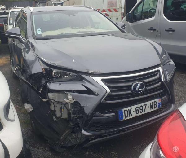 Grey Lexus NX 300h 2014 in Klaipeda, with an engine capacity of 2.50 L and mileage of 140 thousand km for 12600 €, photo 5 on AUTOMOTO.COM.LV