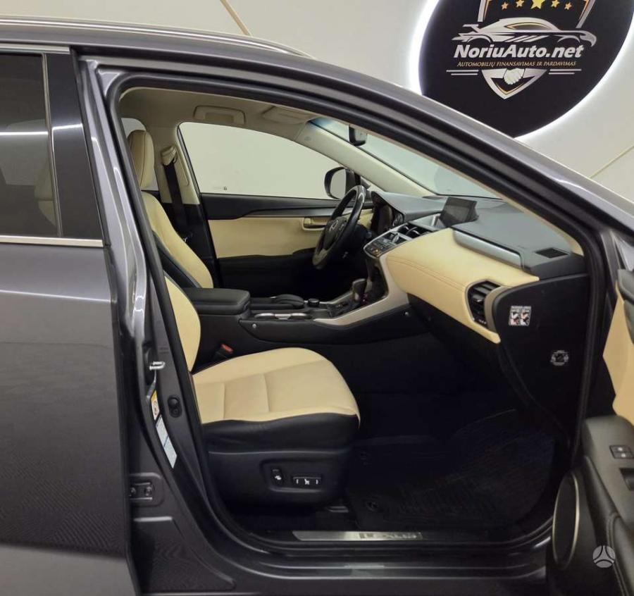 Pelēks Lexus NX 300h 2014 Marijampole, ar dzinēja tilpumu 2.49 L un nobraukumu 273 tūkst. km par 16350 €, foto 9 vietnē AUTOMOTO.COM.LV
