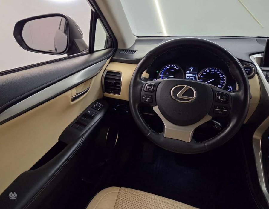 Pelēks Lexus NX 300h 2014 Marijampole, ar dzinēja tilpumu 2.49 L un nobraukumu 273 tūkst. km par 16350 €, foto 11 vietnē AUTOMOTO.COM.LV