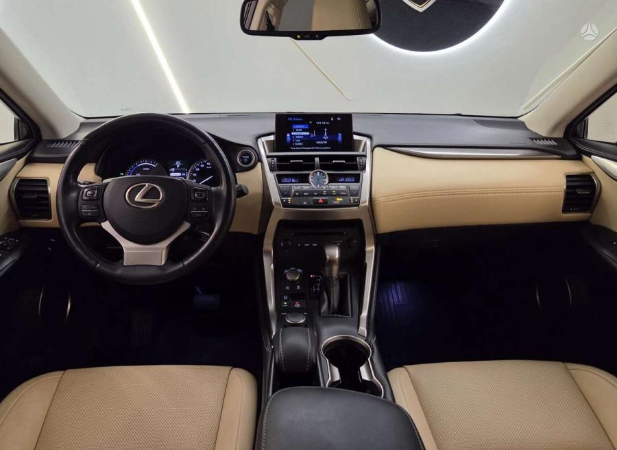 Pelēks Lexus NX 300h 2014 Marijampole, ar dzinēja tilpumu 2.49 L un nobraukumu 273 tūkst. km par 16350 €, foto 24 vietnē AUTOMOTO.COM.LV
