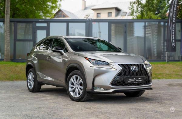 Pelēks Lexus NX 300h 2014 Viļņa, ar dzinēja tilpumu 2.49 L un nobraukumu 200 tūkst. km par 19900 €, foto 1 vietnē AUTOMOTO.COM.LV