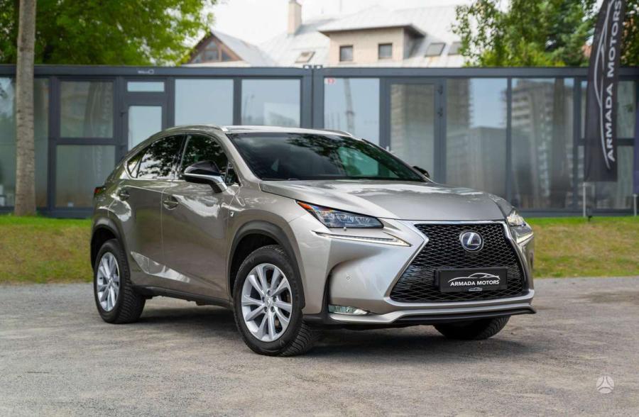 Pelēks Lexus NX 300h 2014 Viļņa, ar dzinēja tilpumu 2.49 L un nobraukumu 200 tūkst. km par 19900 €, foto 1 vietnē AUTOMOTO.COM.LV
