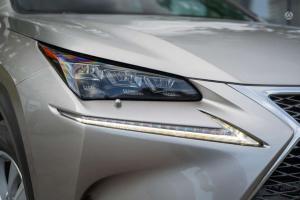 Pelēks Lexus NX 300h 2014 Viļņa, ar dzinēja tilpumu 2.49 L un nobraukumu 200 tūkst. km par 19900 €, foto 4 vietnē AUTOMOTO.COM.LV