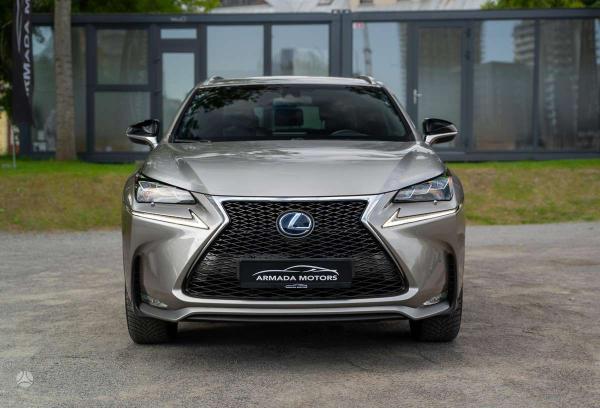Pelēks Lexus NX 300h 2014 Viļņa, ar dzinēja tilpumu 2.49 L un nobraukumu 200 tūkst. km par 19900 €, foto 4 vietnē AUTOMOTO.COM.LV