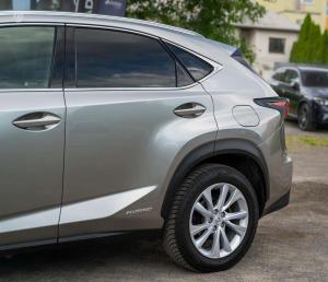 Pelēks Lexus NX 300h 2014 Viļņa, ar dzinēja tilpumu 2.49 L un nobraukumu 200 tūkst. km par 19900 €, foto 13 vietnē AUTOMOTO.COM.LV