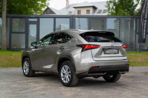 Pelēks Lexus NX 300h 2014 Viļņa, ar dzinēja tilpumu 2.49 L un nobraukumu 200 tūkst. km par 19900 €, foto 14 vietnē AUTOMOTO.COM.LV