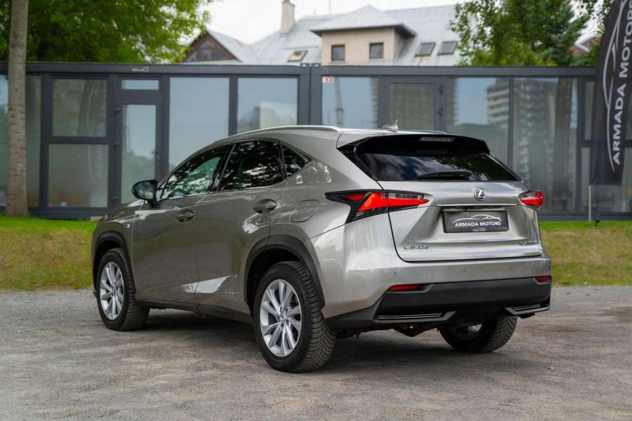 Pelēks Lexus NX 300h 2014 Viļņa, ar dzinēja tilpumu 2.49 L un nobraukumu 200 tūkst. km par 19900 €, foto 14 vietnē AUTOMOTO.COM.LV