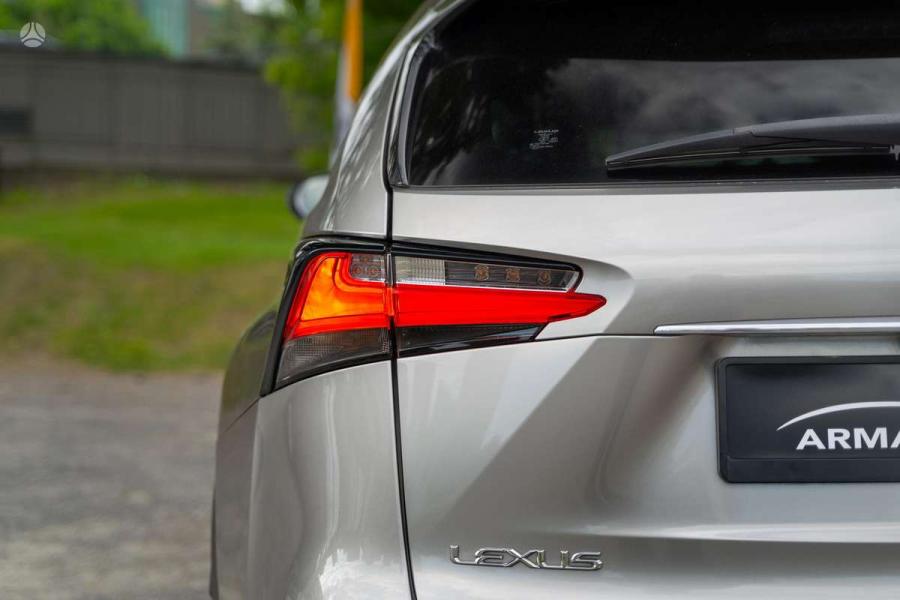 Pelēks Lexus NX 300h 2014 Viļņa, ar dzinēja tilpumu 2.49 L un nobraukumu 200 tūkst. km par 19900 €, foto 17 vietnē AUTOMOTO.COM.LV