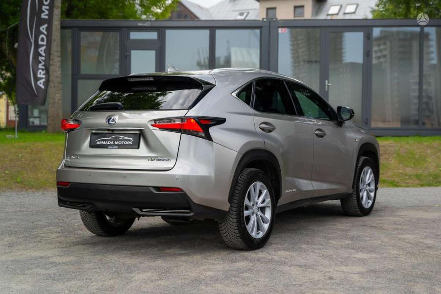 Pelēks Lexus NX 300h 2014 Viļņa, ar dzinēja tilpumu 2.49 L un nobraukumu 200 tūkst. km par 19900 €, foto 18 vietnē AUTOMOTO.COM.LV