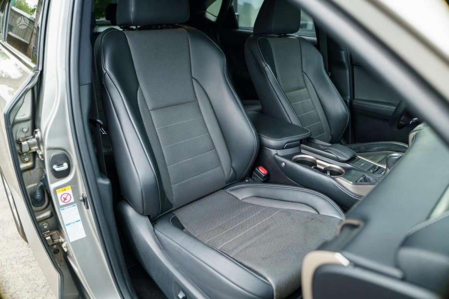 Pelēks Lexus NX 300h 2014 Viļņa, ar dzinēja tilpumu 2.49 L un nobraukumu 200 tūkst. km par 19900 €, foto 23 vietnē AUTOMOTO.COM.LV