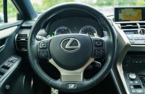 Pelēks Lexus NX 300h 2014 Viļņa, ar dzinēja tilpumu 2.49 L un nobraukumu 200 tūkst. km par 19900 €, foto 27 vietnē AUTOMOTO.COM.LV