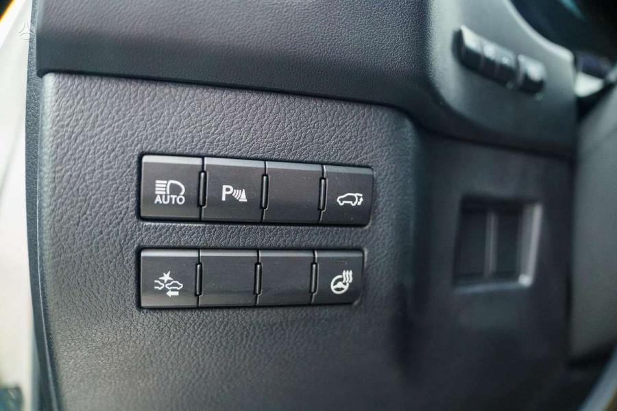 Pelēks Lexus NX 300h 2014 Viļņa, ar dzinēja tilpumu 2.49 L un nobraukumu 200 tūkst. km par 19900 €, foto 35 vietnē AUTOMOTO.COM.LV