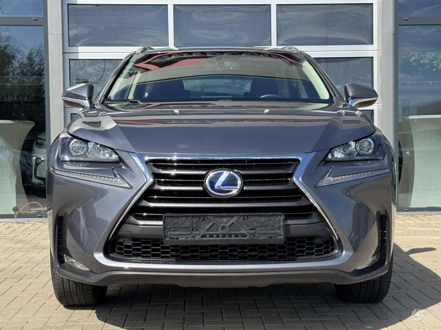 Pelēks Lexus NX 300h 2014 Viļņa, ar dzinēja tilpumu 2.49 L un nobraukumu 288 tūkst. km par 15500 €, foto 4 vietnē AUTOMOTO.COM.LV