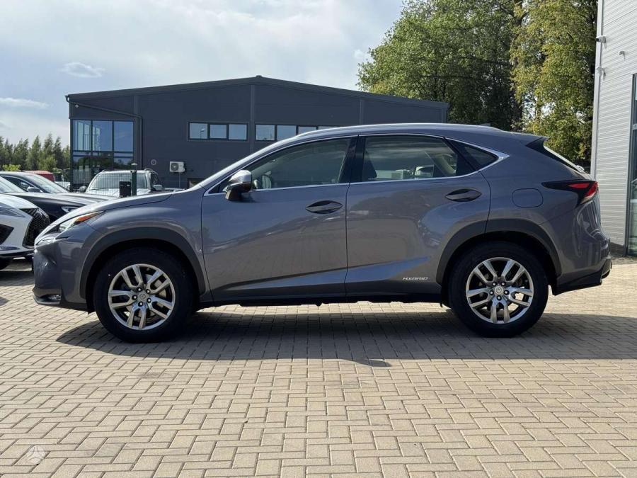 Pelēks Lexus NX 300h 2014 Viļņa, ar dzinēja tilpumu 2.49 L un nobraukumu 288 tūkst. km par 15500 €, foto 7 vietnē AUTOMOTO.COM.LV