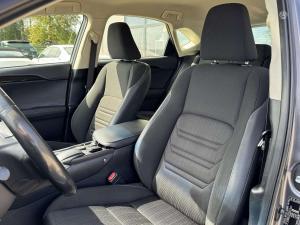 Pelēks Lexus NX 300h 2014 Viļņa, ar dzinēja tilpumu 2.49 L un nobraukumu 288 tūkst. km par 15500 €, foto 14 vietnē AUTOMOTO.COM.LV