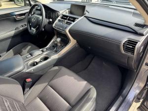 Pelēks Lexus NX 300h 2014 Viļņa, ar dzinēja tilpumu 2.49 L un nobraukumu 288 tūkst. km par 15500 €, foto 22 vietnē AUTOMOTO.COM.LV