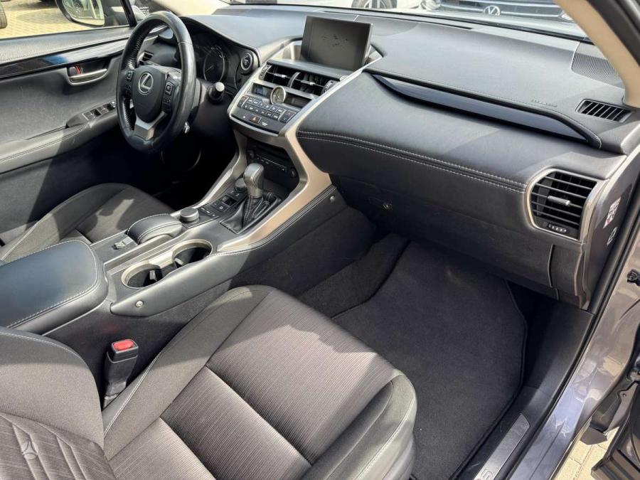 Pelēks Lexus NX 300h 2014 Viļņa, ar dzinēja tilpumu 2.49 L un nobraukumu 288 tūkst. km par 15500 €, foto 22 vietnē AUTOMOTO.COM.LV