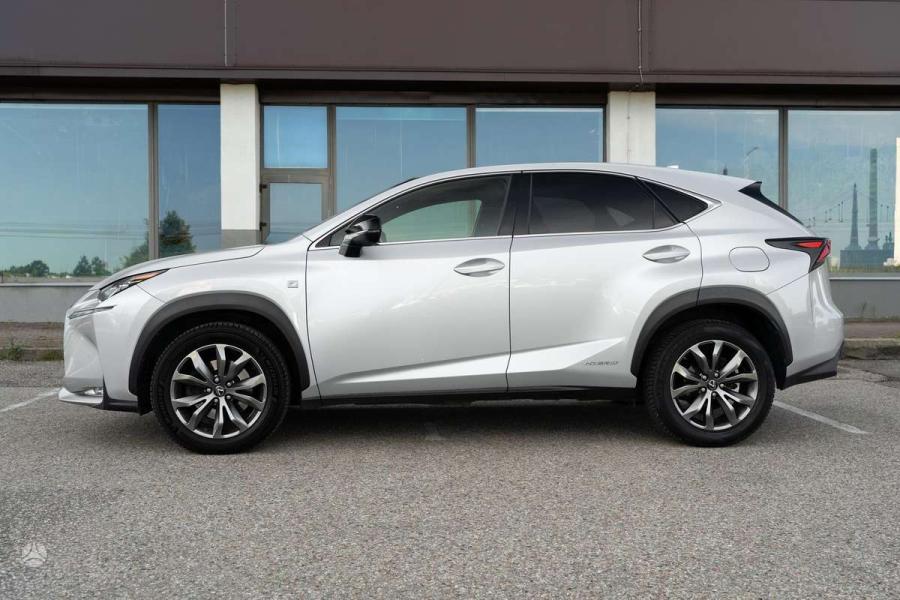 Pelēks Lexus NX 300h 2014 Viļņa, ar dzinēja tilpumu 2.50 L un nobraukumu 217 tūkst. km par 19550 €, foto 3 vietnē AUTOMOTO.COM.LV