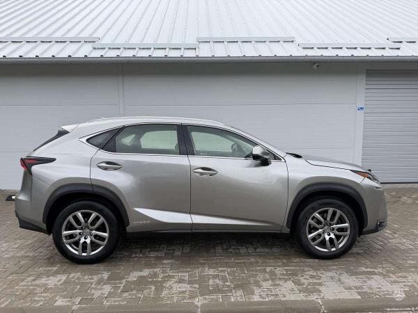 Лексус NX 300h 2014 в Каунас на AUTOMOTO.COM.LV Серый Лексус NX 300h 2014 в Каунас, объемом двигателя 2.49 л и пробегом 265 тыс. км за 12999 €, фото 5 на AUTOMOTO.COM.LV