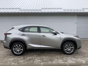 Grey Lexus NX 300h 2014 in Kaunas, with an engine capacity of 2.49 L and mileage of 265 thousand km for 12999 €, photo 5 on AUTOMOTO.COM.LV